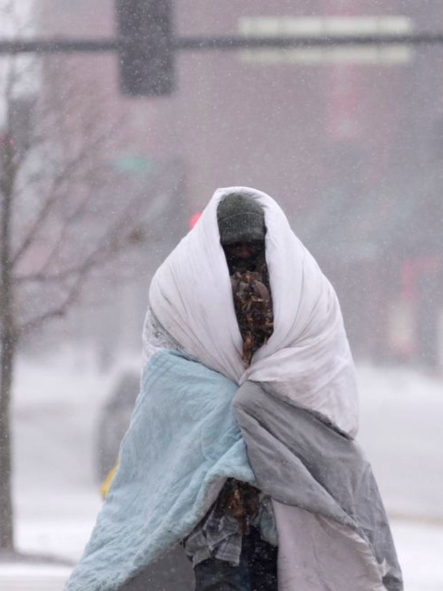 Winter storm Pics| Bomb cyclone unleashes horror weather across US ...