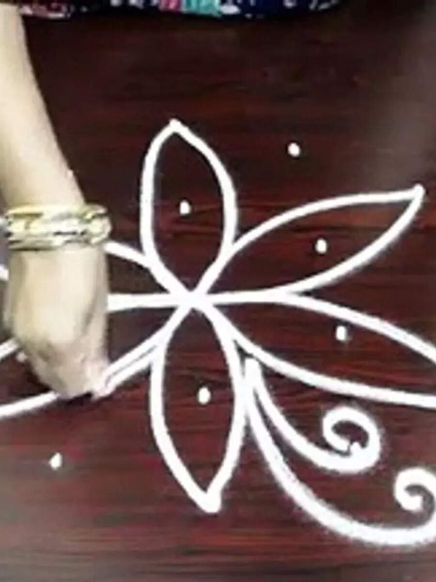 New Year Muggulu | 9 beautiful muggulu design ideas for New Year 2023 ...