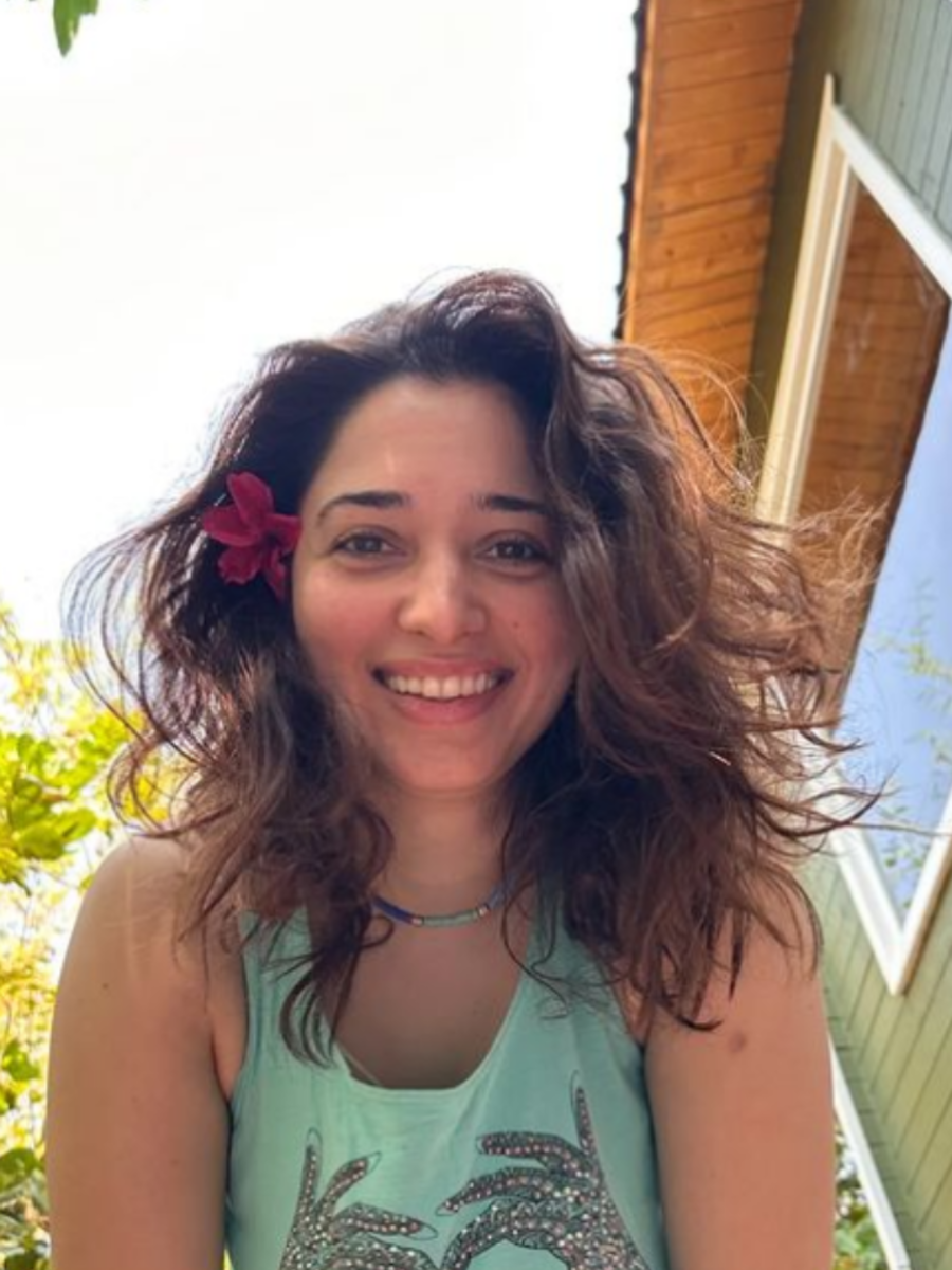 Photos of The Day: Ranveer-Deepika chilling on yacht, Bipasha Basu’s ...