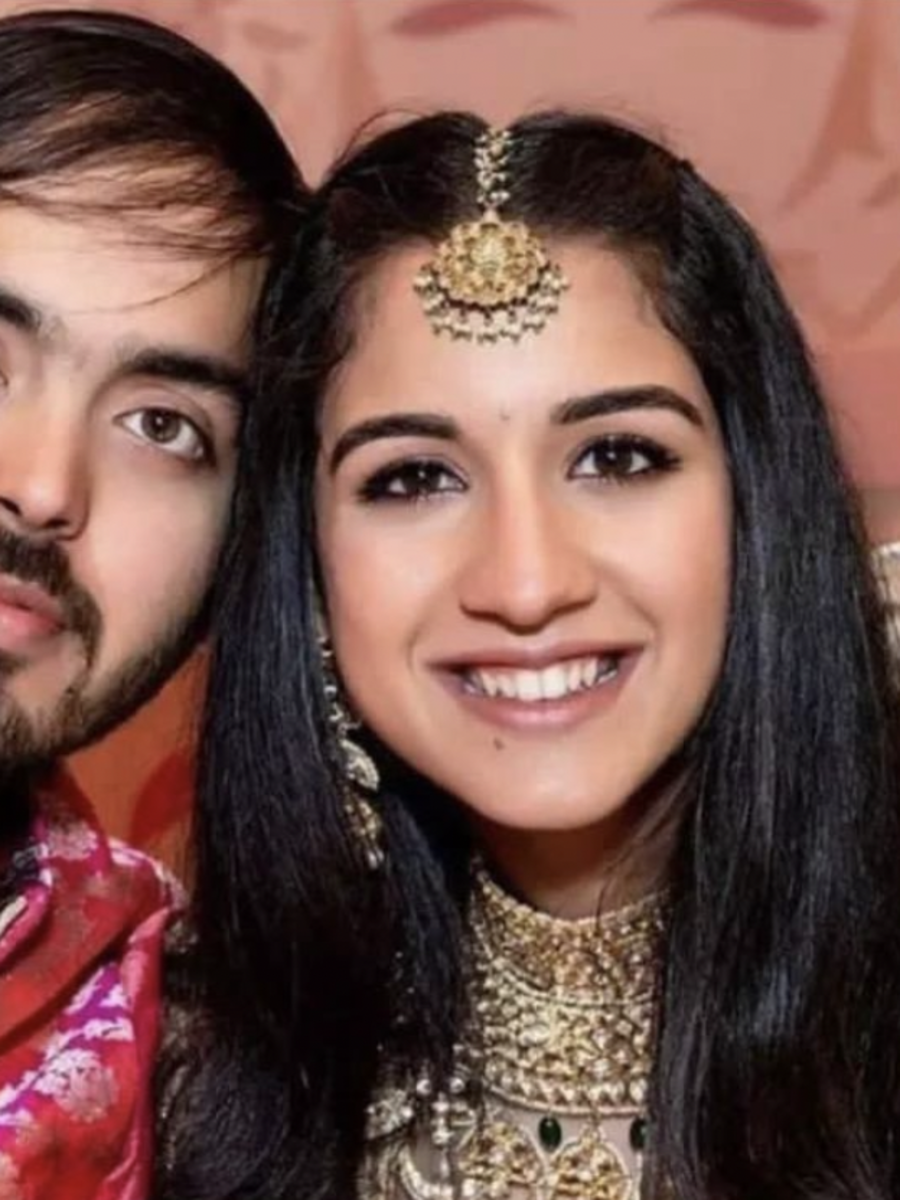 Radhika Merchant’s mehendi design will inspire all brides-to-be | Zoom TV