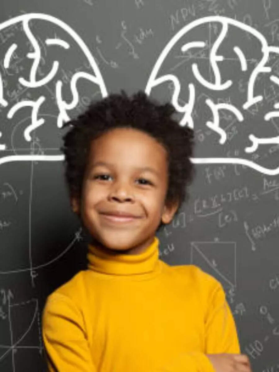 Aquarius, Scorpio and other zodiac signs who are born genius | Zoom TV