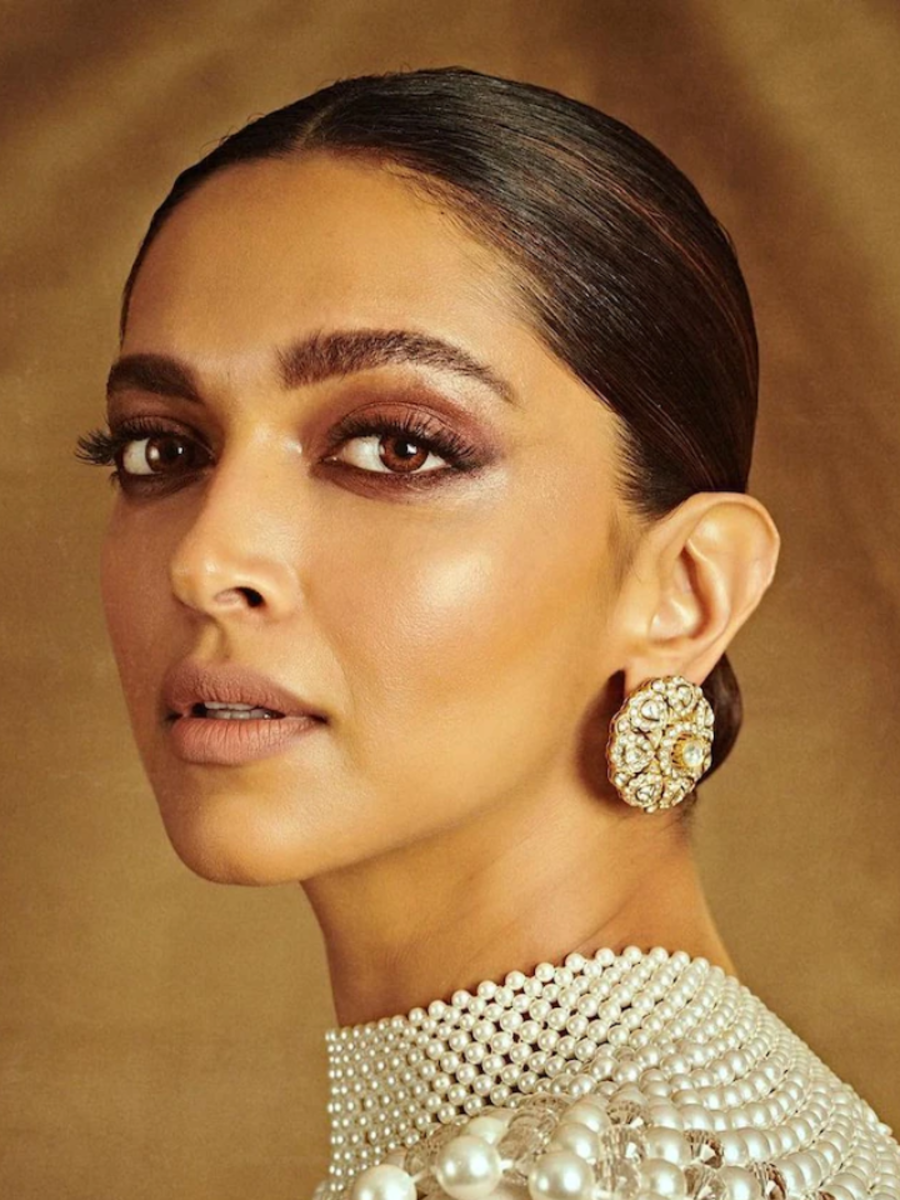 Navratri 2023: Deepika Padukone approved makeup looks for festival ...