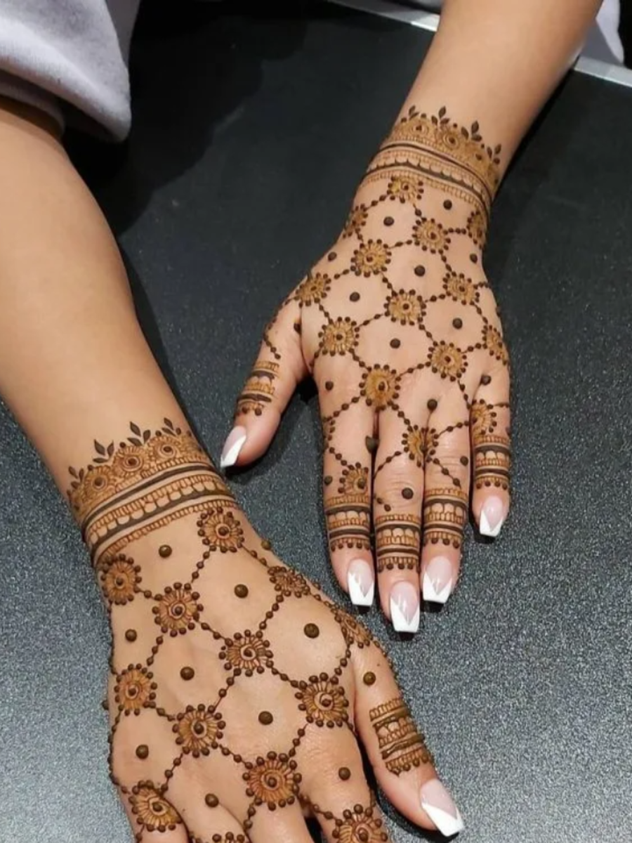 Simple Mehndi Design | Latest hand mehndi designs for girls | Times Now