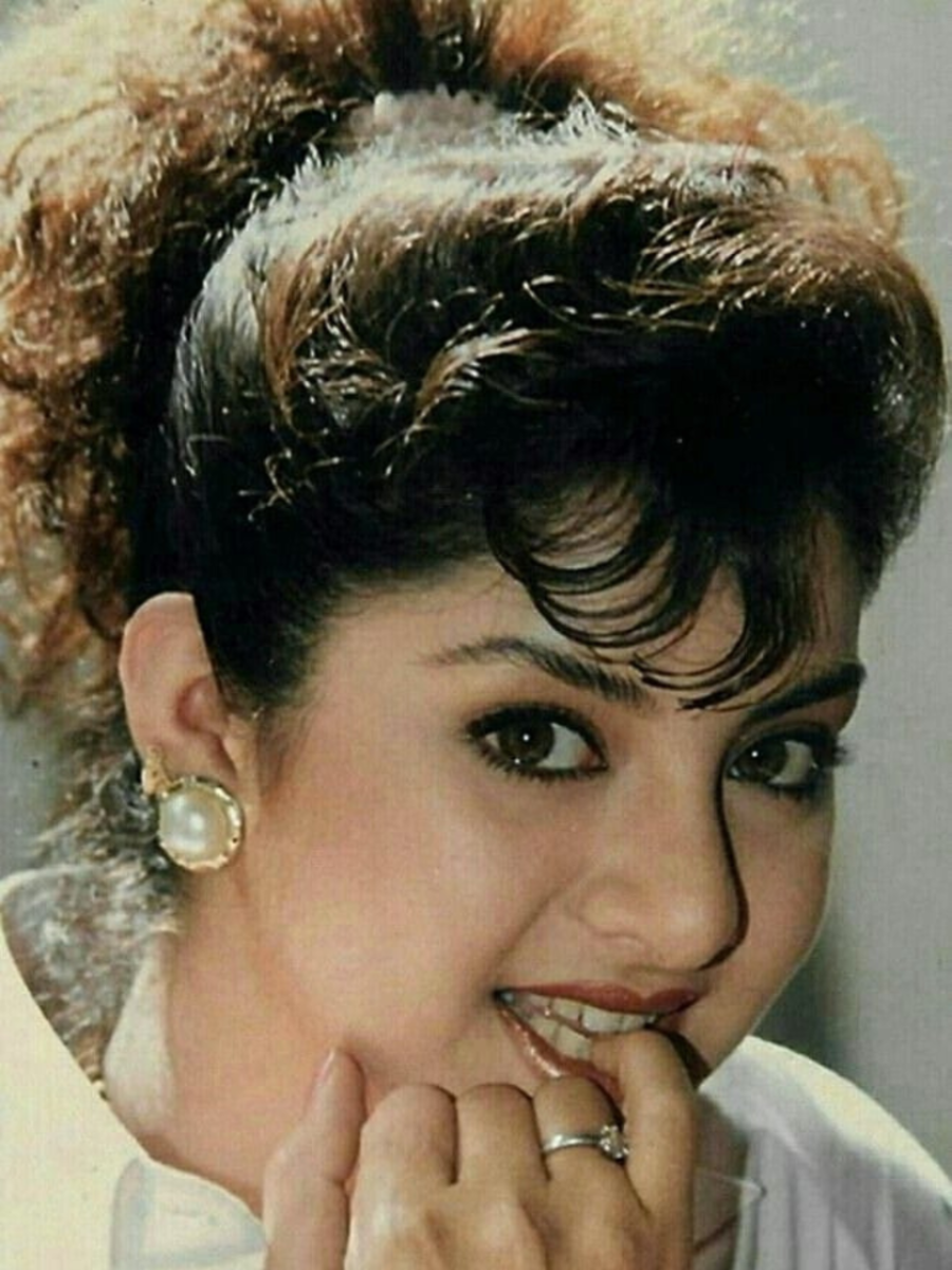 Divya Bharti Passed Away At 19, Here's A List Of The Late Actress ...
